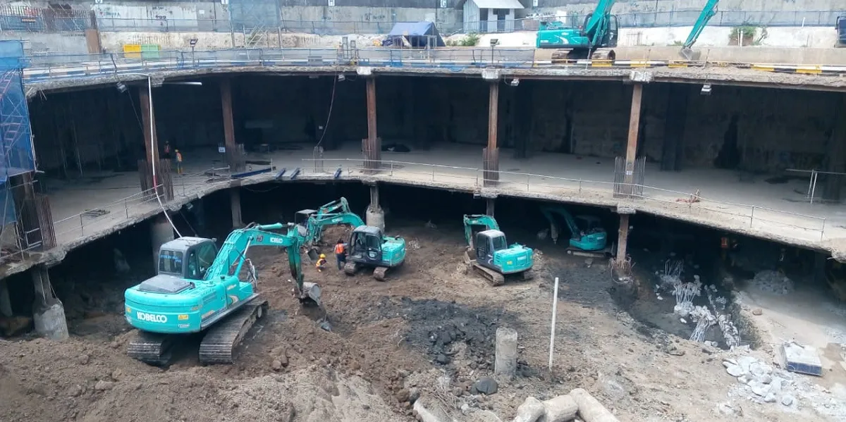 Galian Basement Metode Top Down Menara Tendean | TOTAL BANGUN PERSADA ...